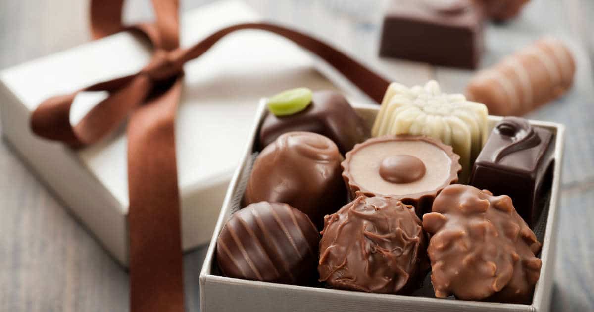 Top 7 French Snacks Box To Taste France From Home